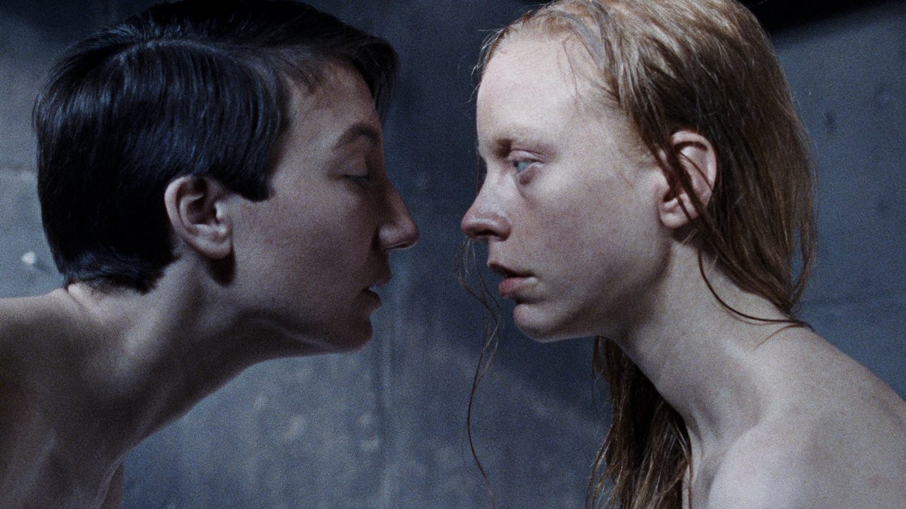 Splendid Isolation - Pathé Thuis